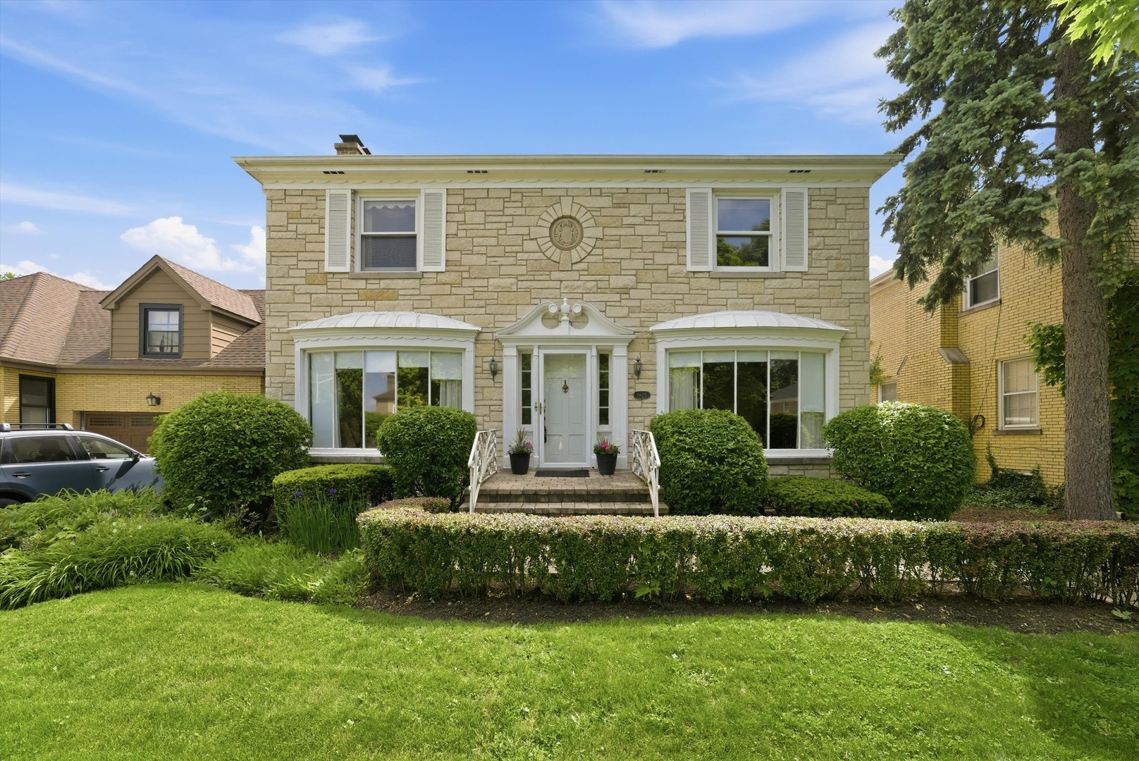 Elmwood Park Real Estate Listings