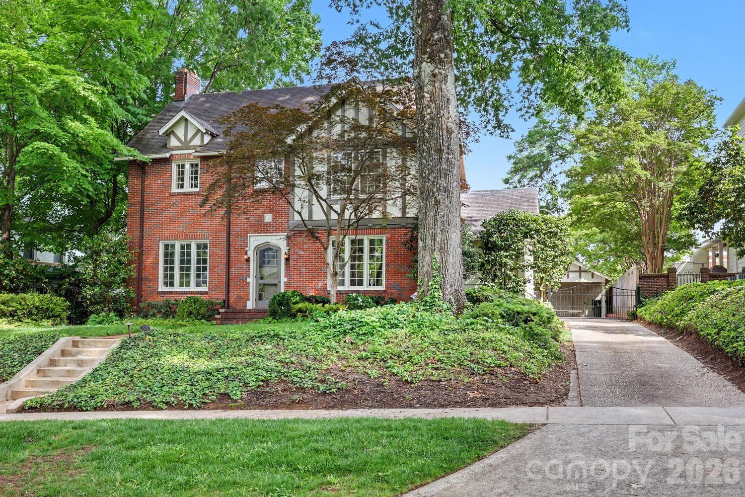 1527 Stanford Place, Charlotte, NC 28207 | MLS#: 4380879 | Charlotte ...