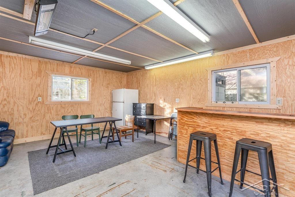 2605 E Ashman Street, Midland, MI 48642 | MLS#: 50193766 | Midland Real ...