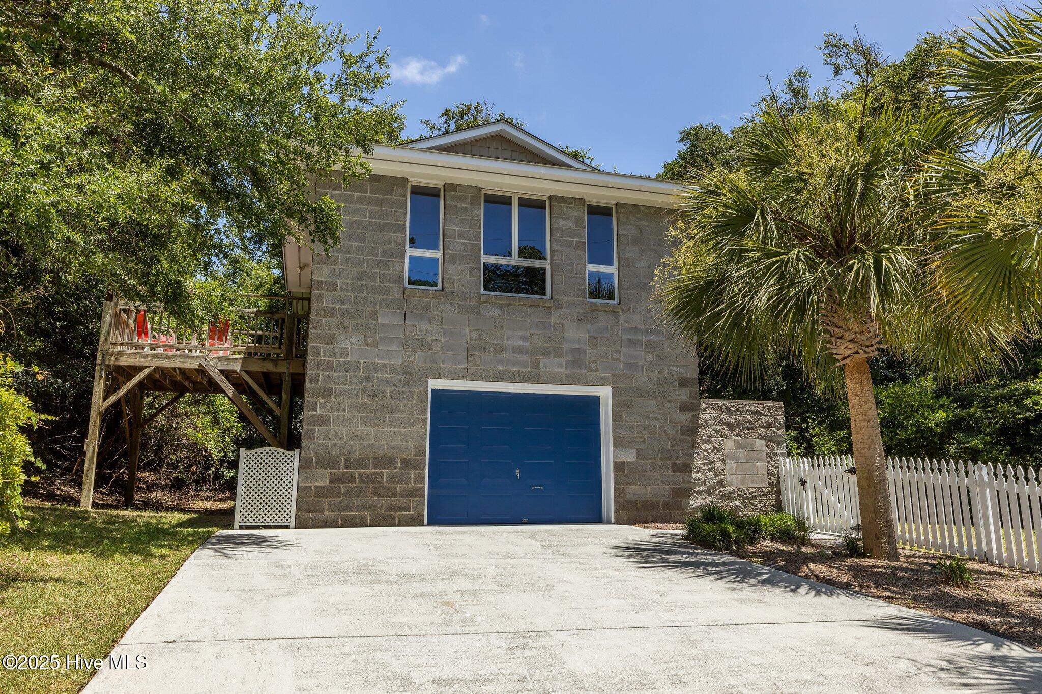 412 Wild Cherry Lane, Emerald Isle, NC 28594 | MLS#: 100518904 ...