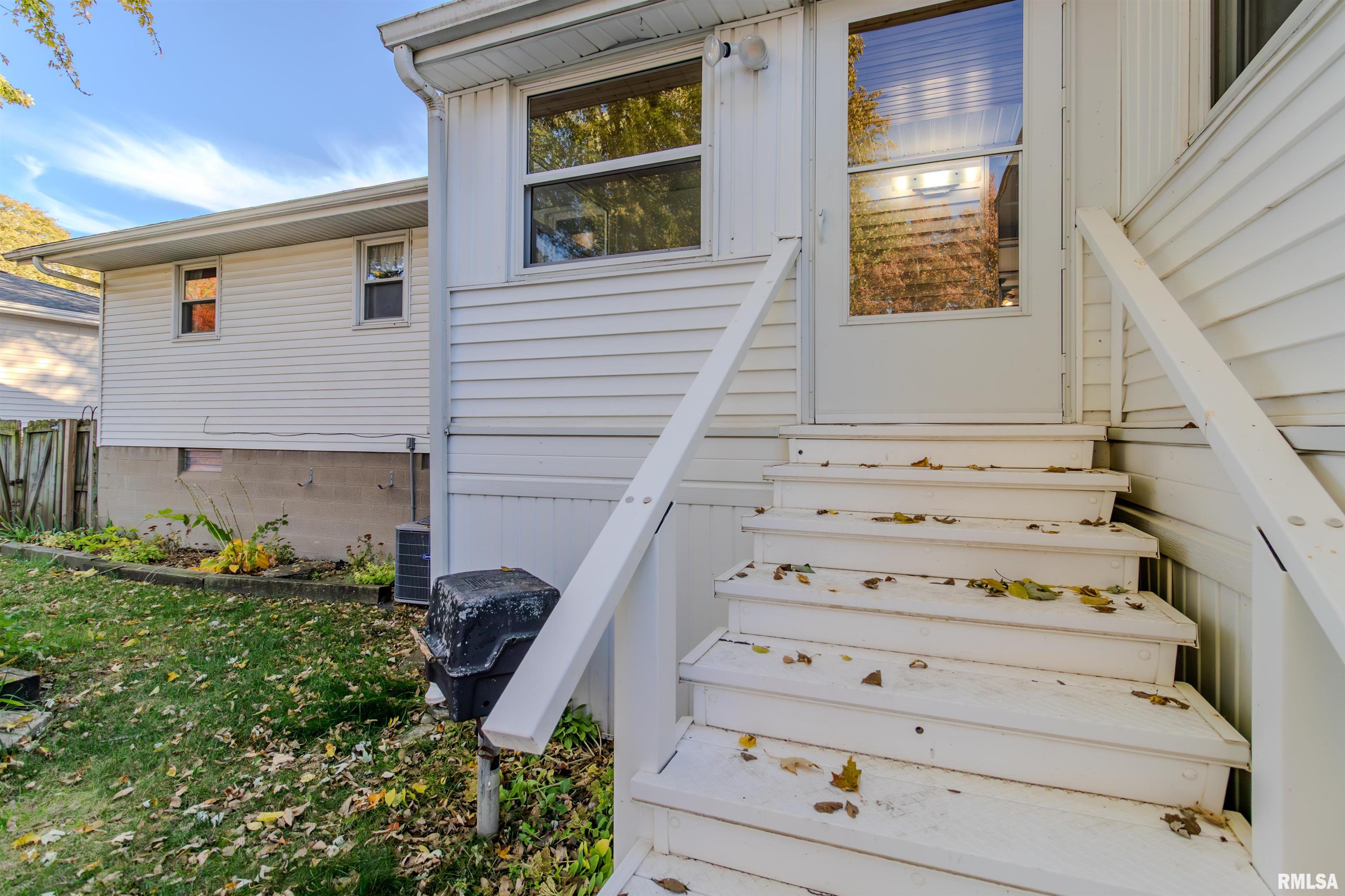 313 W SOUTH Street, Tremont, IL 61568 | MLS#: PA1261599 | Tremont Real ...