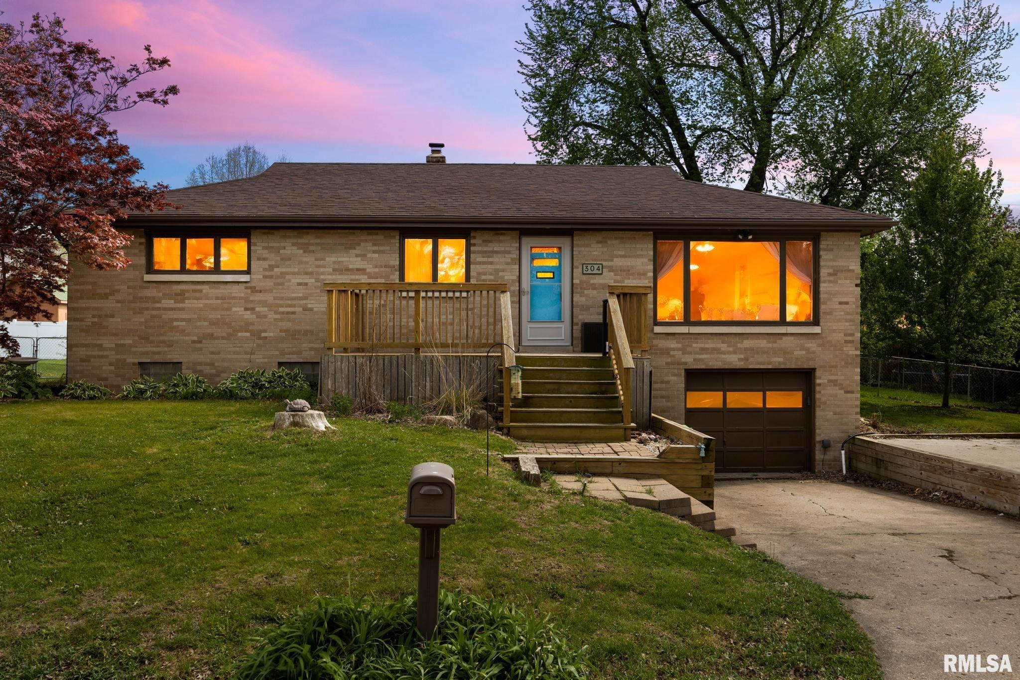 304 W MADISON Street, Tremont, IL 61568 | MLS#: PA1265719 | Tremont ...