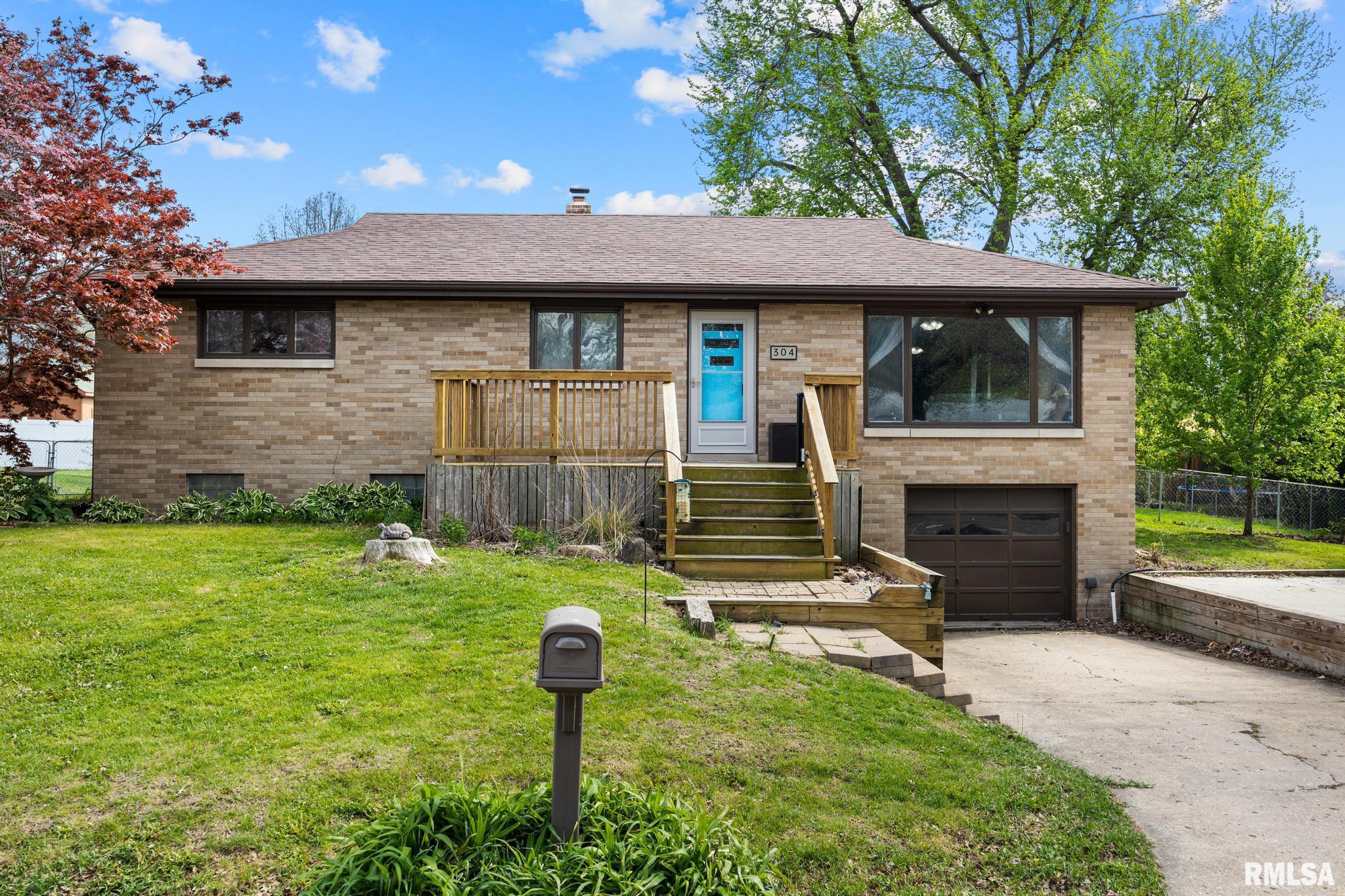 304 W MADISON Street, Tremont, IL 61568 | MLS#: PA1265719 | Tremont ...