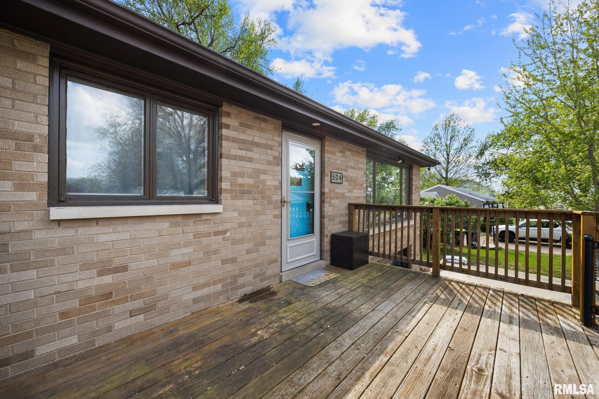 304 W MADISON Street, Tremont, IL 61568 | MLS#: PA1265719 | Tremont ...